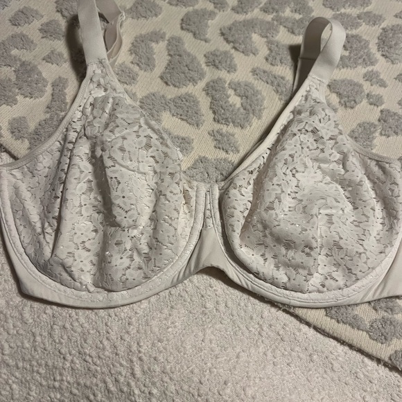 Chantelle | Intimates & Sleepwear | Chantelle Lace Underwire Bra White ...